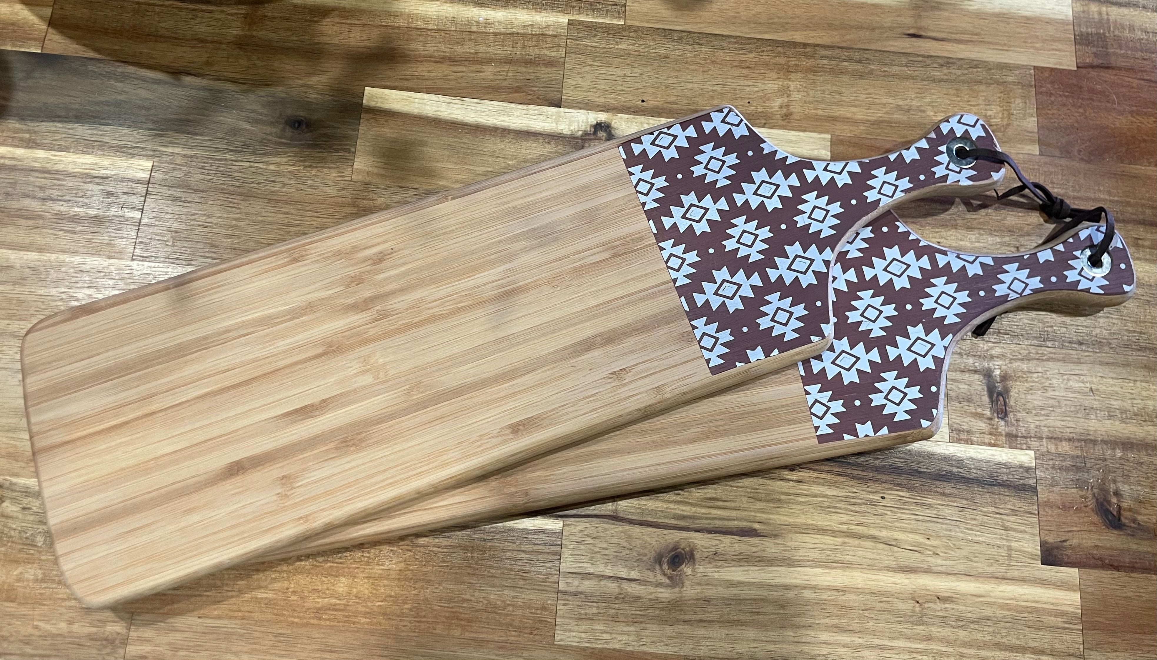 Aztec Paddle Board – Oak And Iron Engraving